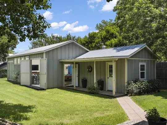 Entertainment Barn And Inviting Pool - Spacious Family Sanctuary - Fredericksburg