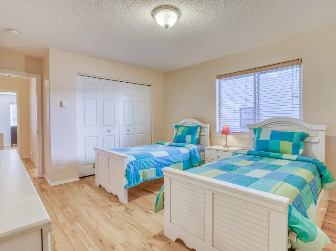 Ocean View And Modern Comforts - Stunning Nye Beach Retreat - Newport, OR