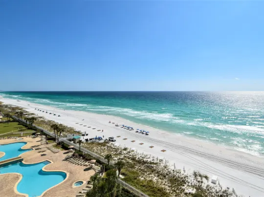 Breathtaking Gulf Views And Beachfront Pools - Luxurious Coastal Haven - Fort Walton Beach, FL