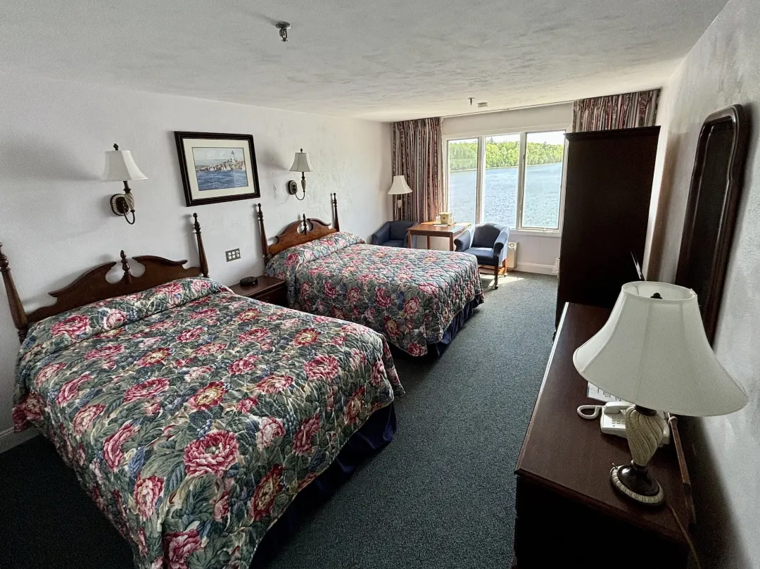 Fort Knox Inn - New England