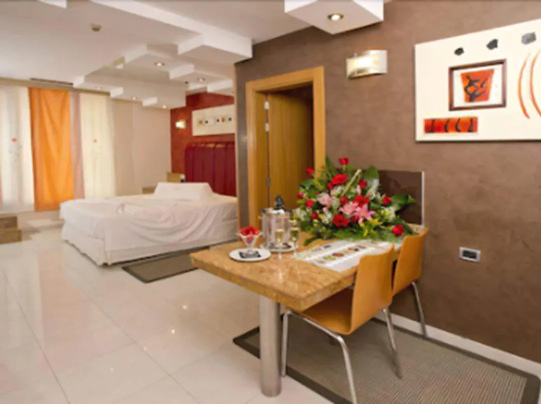 Zouk Hotel - Alcalá de Henares