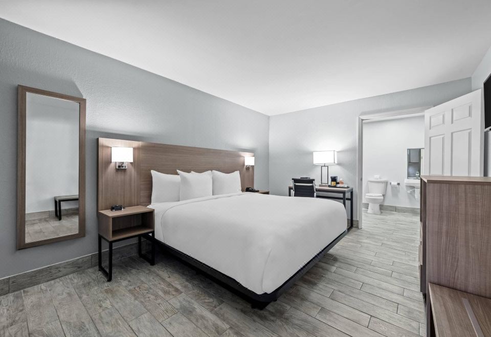 Econo Lodge Daytona Beach - Speedway, Daytona Beach - Book with Updated ...