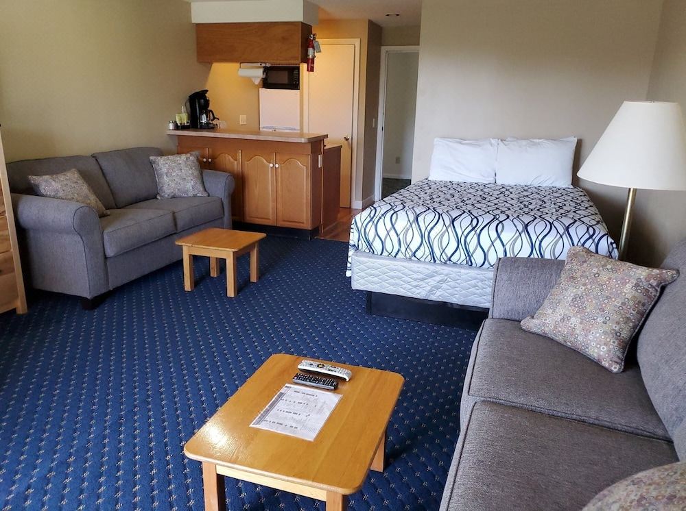 Windrifter Resort - Lake Winnipesaukee, NH