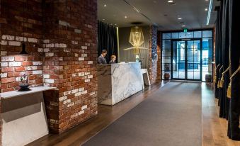 Southbank Hidden Gem - Deluxe 2Br w/ Parking, Balcony, Pool, Gym, Walk ...