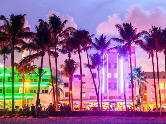 Tranquil Pools And Ocean View - Stunning Miami Beach Sanctuary - Miami