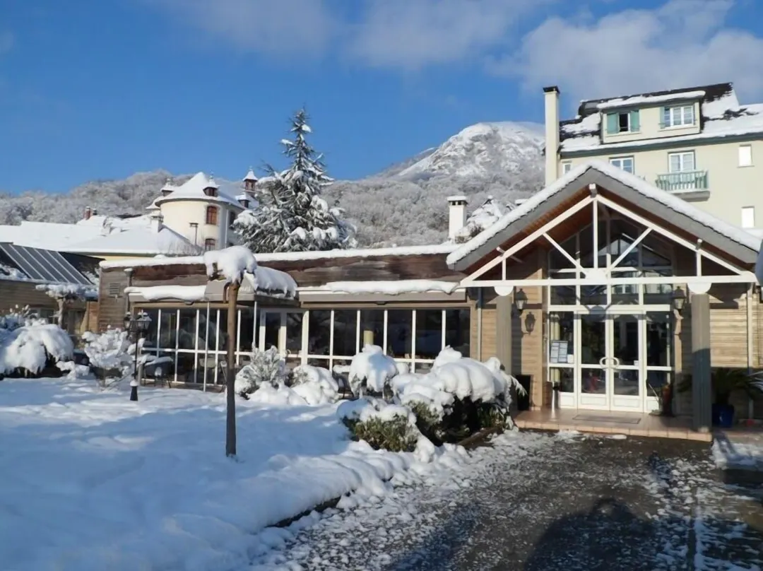 Logis Hôtel Les Cimes - Argelès-Gazost