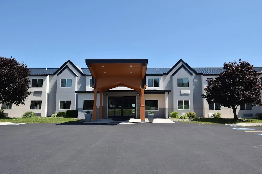 Microtel Inn & Suites By Wyndham Calcium/near Fort Drum - Watertown, NY