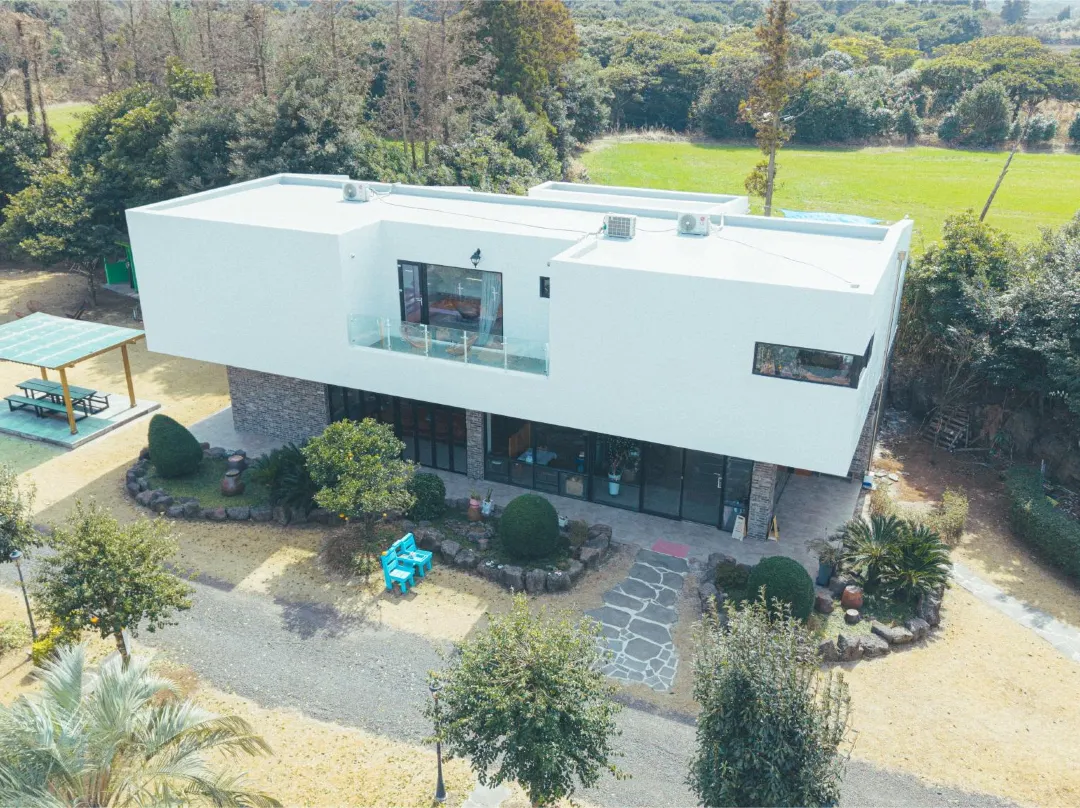 Jeju Camp Harris Spa Pension - Jeju-si