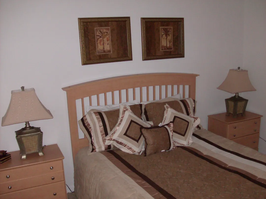 4 Bedroom Executive Pool Home With Games Room - Haines City, FL
