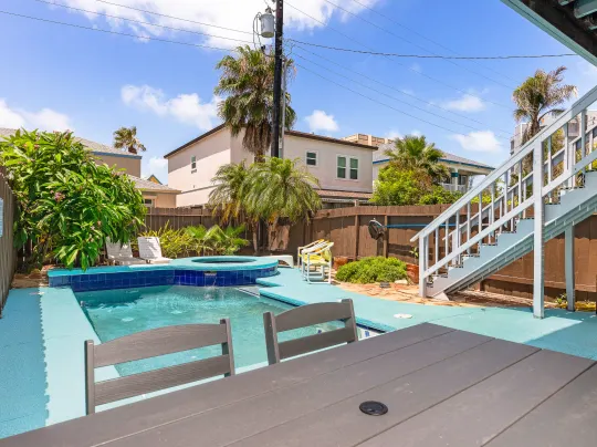Private Pool And Spacious Layout - Charming Coastal Haven - Port Isabel, TX