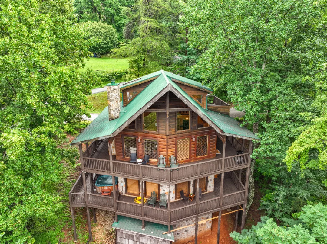 Mountain View And Hot Tub - Stunning Retreat With Game Room And Fireplace - Townsend, TN