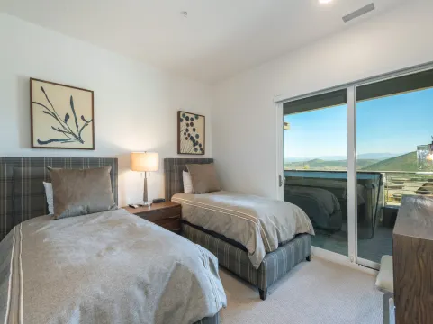 Slopeside Luxury At Apex, Ski-in Ski-out, Private Hot Tub, Clubhouse With Pool And Gym - Snowbird, UT