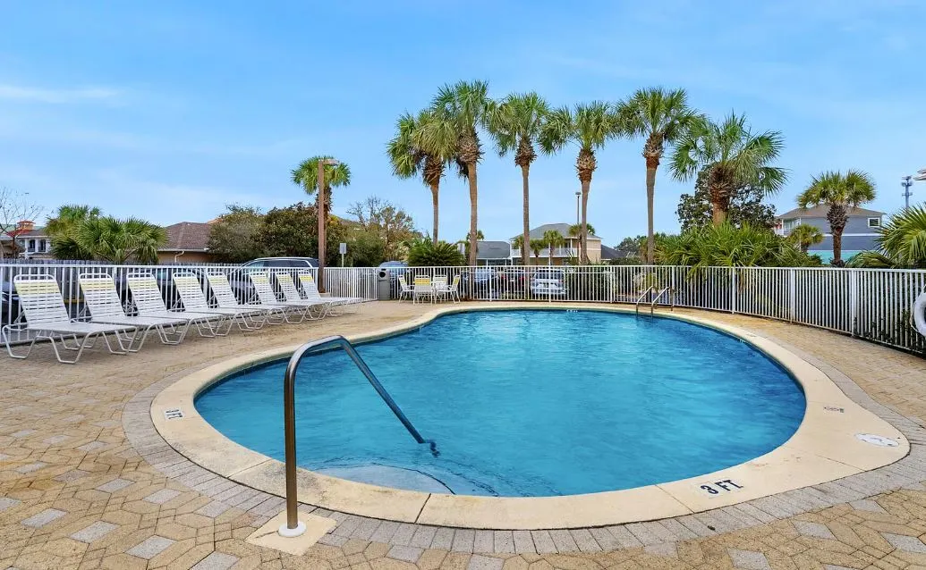 Expansive Emerald Water Views And Wraparound Balcony - Gorgeous Coastal Haven - Destin, FL