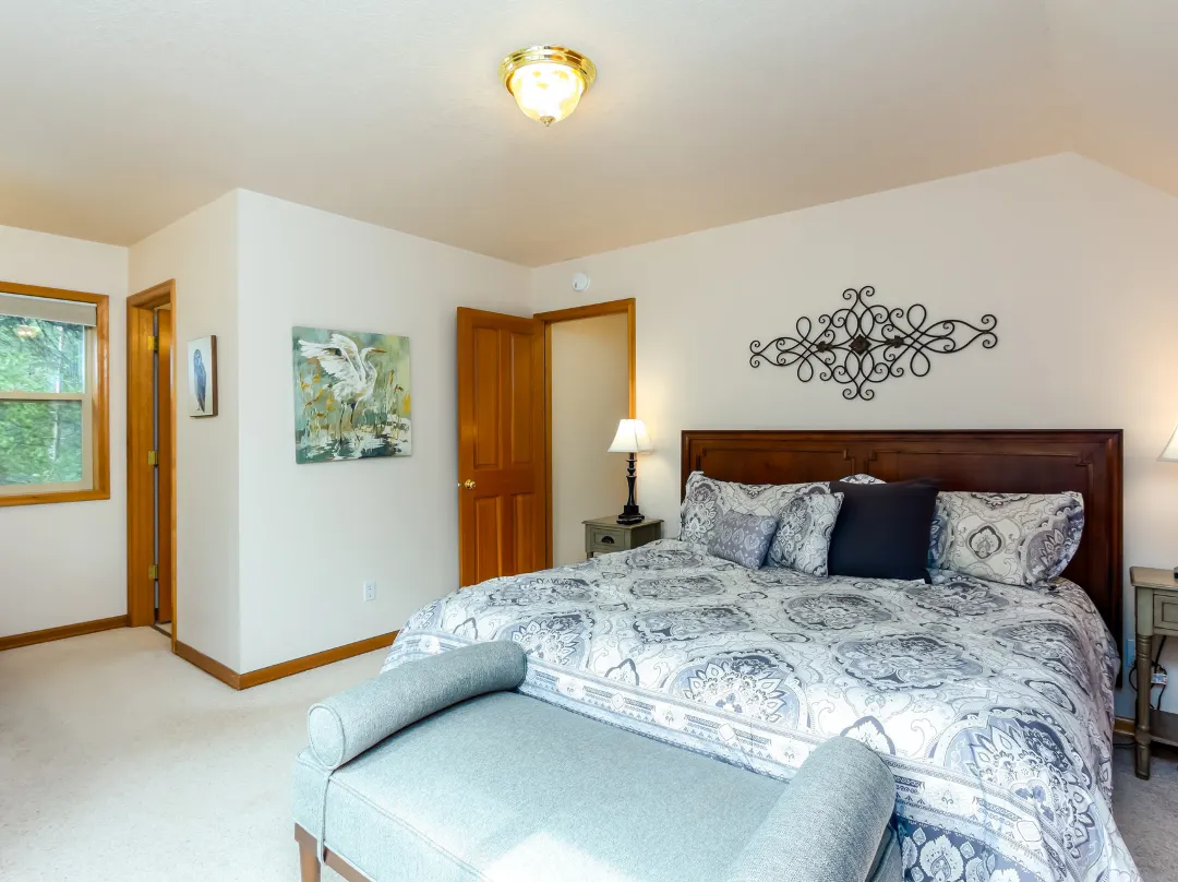 Private Hot Tub And Ping Pong Table - Bright Inviting Haven - Sunriver, OR