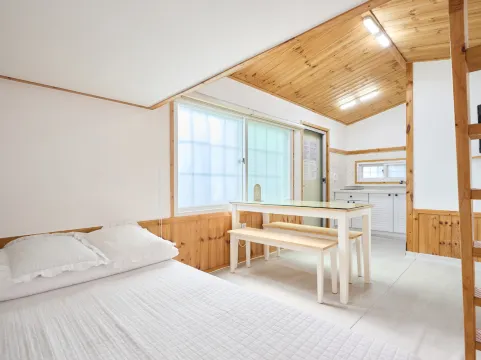 Gapyeong Laonbil Dogchaepensyeon - Gapyeong-gun