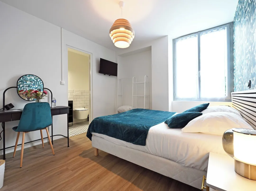 Hôtel Le Terminus Et Son Restaurant Côte à Côte - Chambres Rénovées - Autun