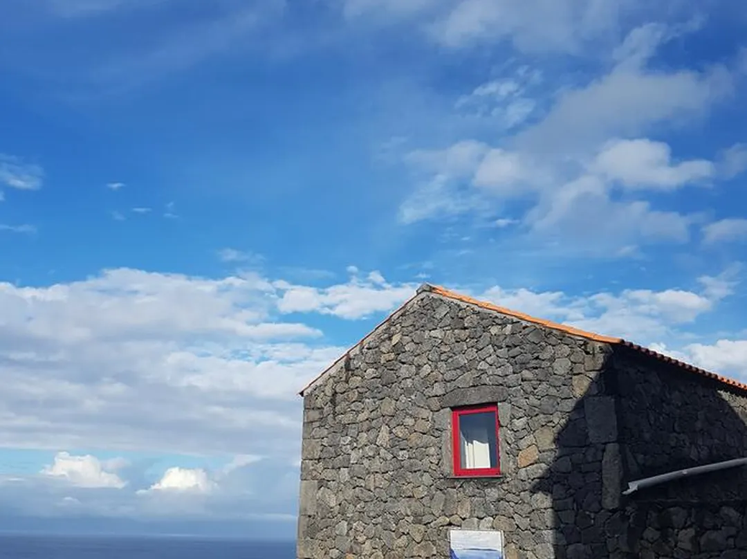 Beautiful Standard Double Room Without Window - Sao Roque Do Pico - Ilha do Pico