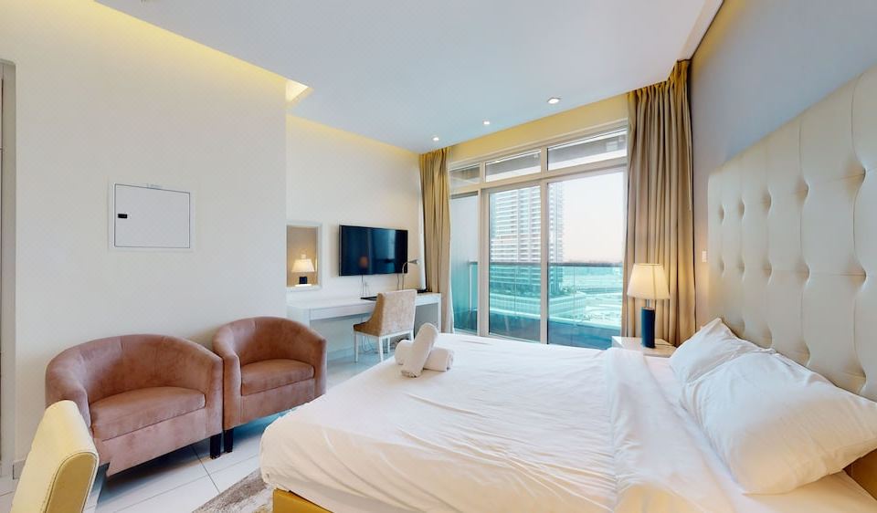 GreenFuture - Fancy Studio with Jaw-Dropping Marina Views,Dubai ...