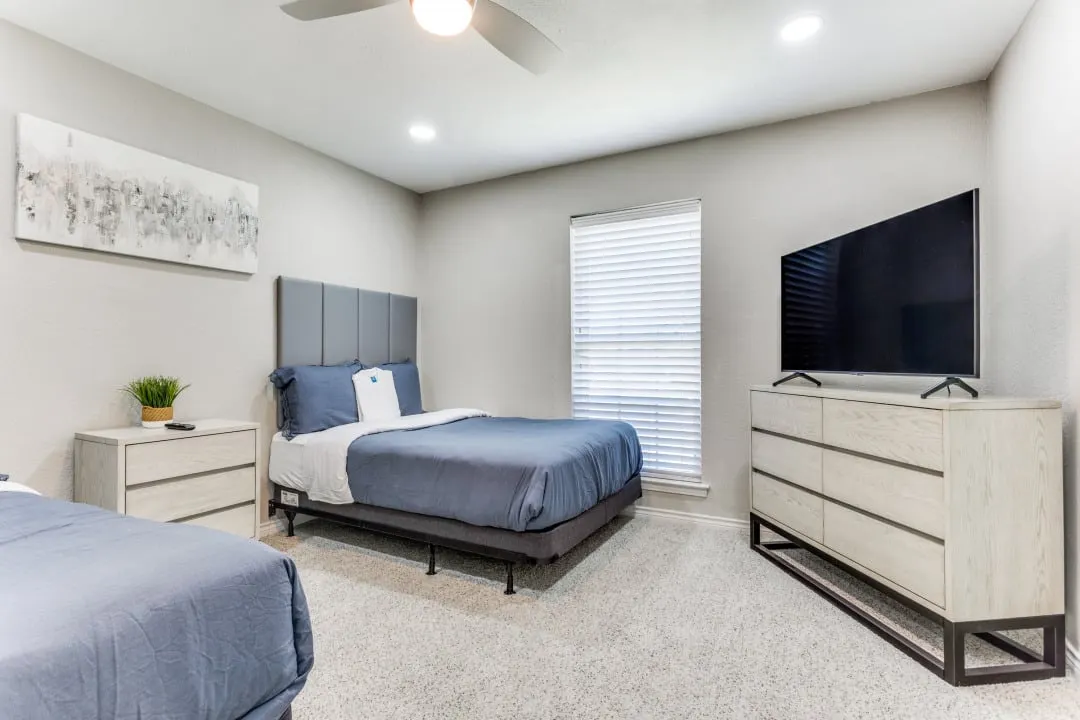 Reston New Bright, Airy Home W/ In Ground Pool & Grill - Plano, TX