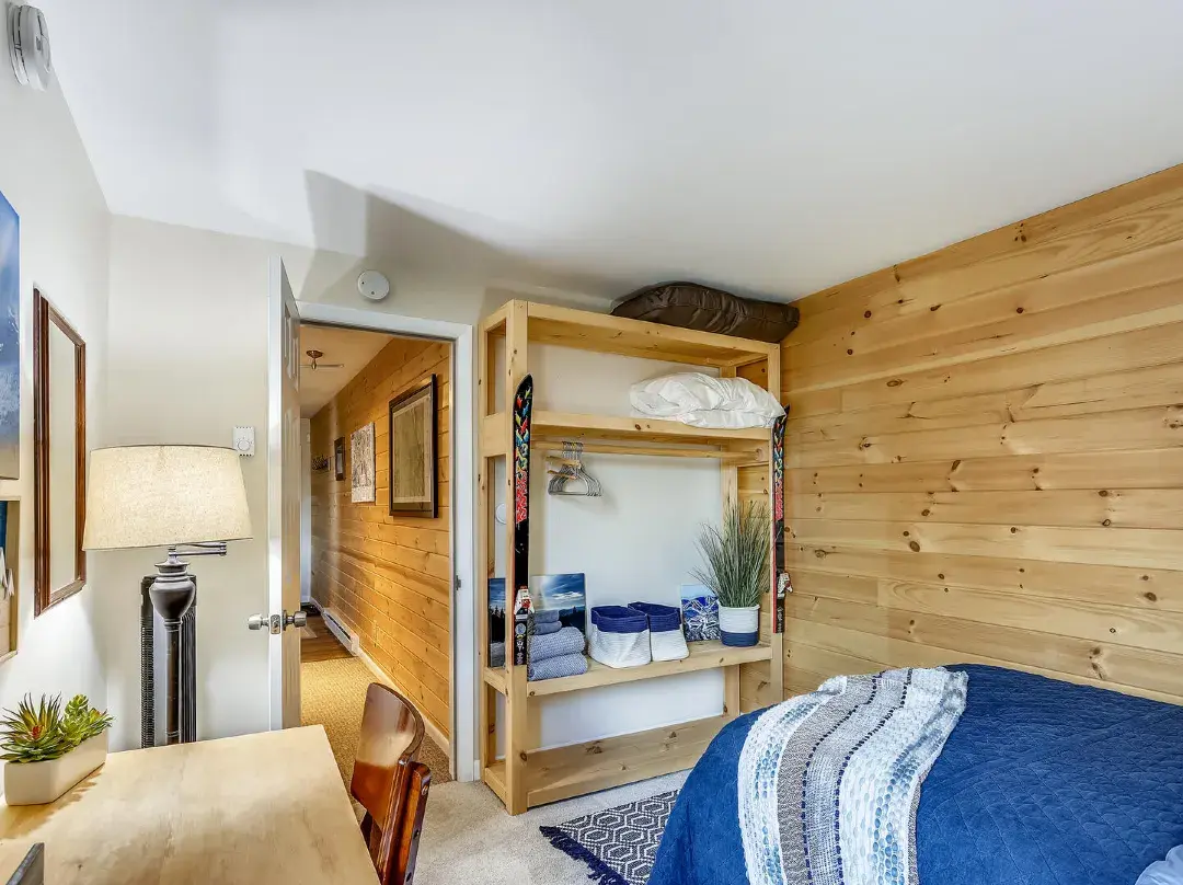 Outdoor Heated Pool And Easy Slope Access - Stylish Mountain Retreat - Killington, VT