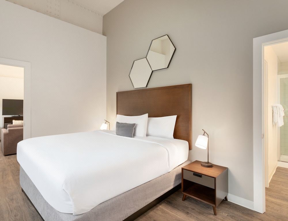 Leavenworth Local Hotel - Platte City, MO