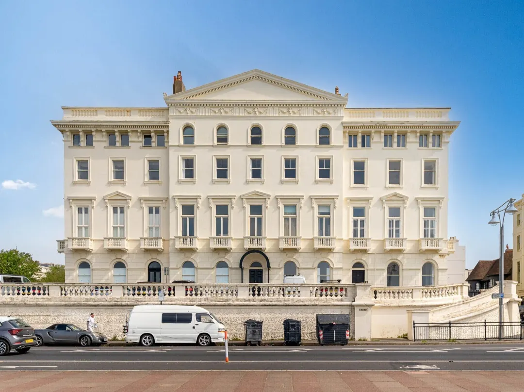 Upper Rock Brighton Apartments - Brighton