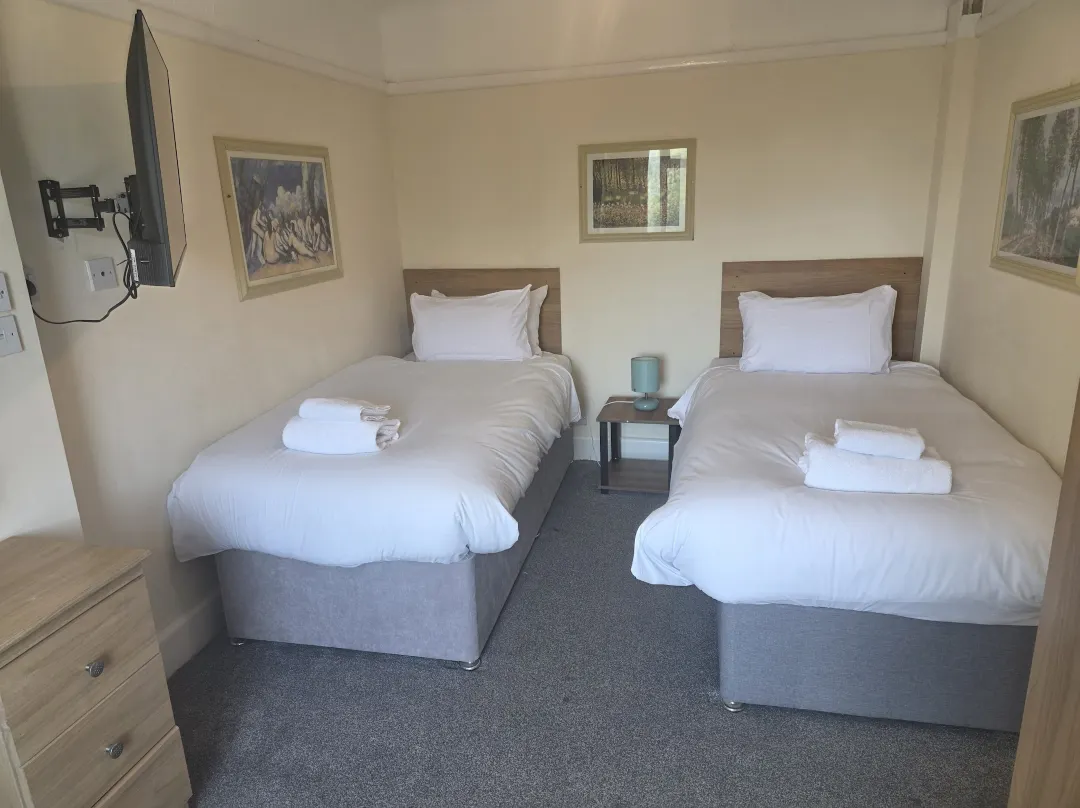 Belvilla Russel Court Hotel | Standard Twin - Bournemouth