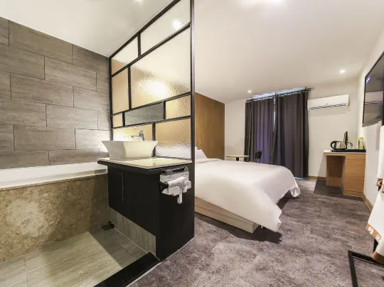 Pyeongtaek Wol Hotel - Pyeongtaek-si