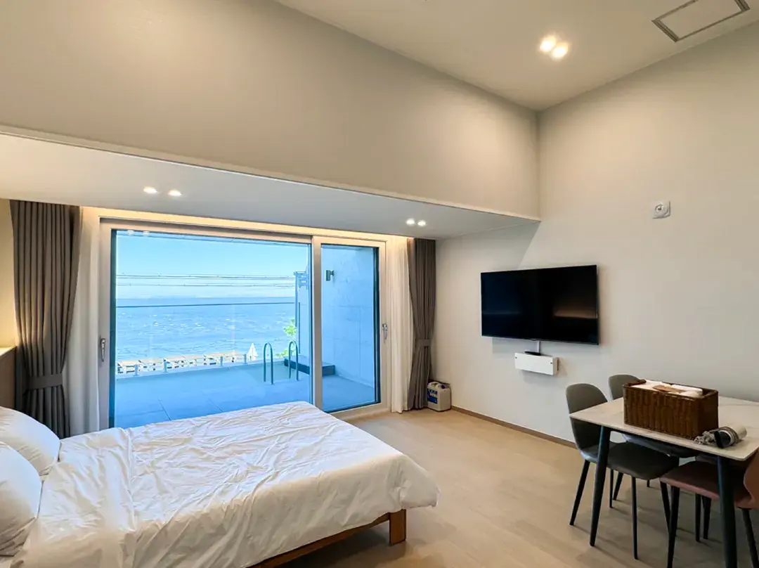 Hwaseong Ocean Jebu - Incheon