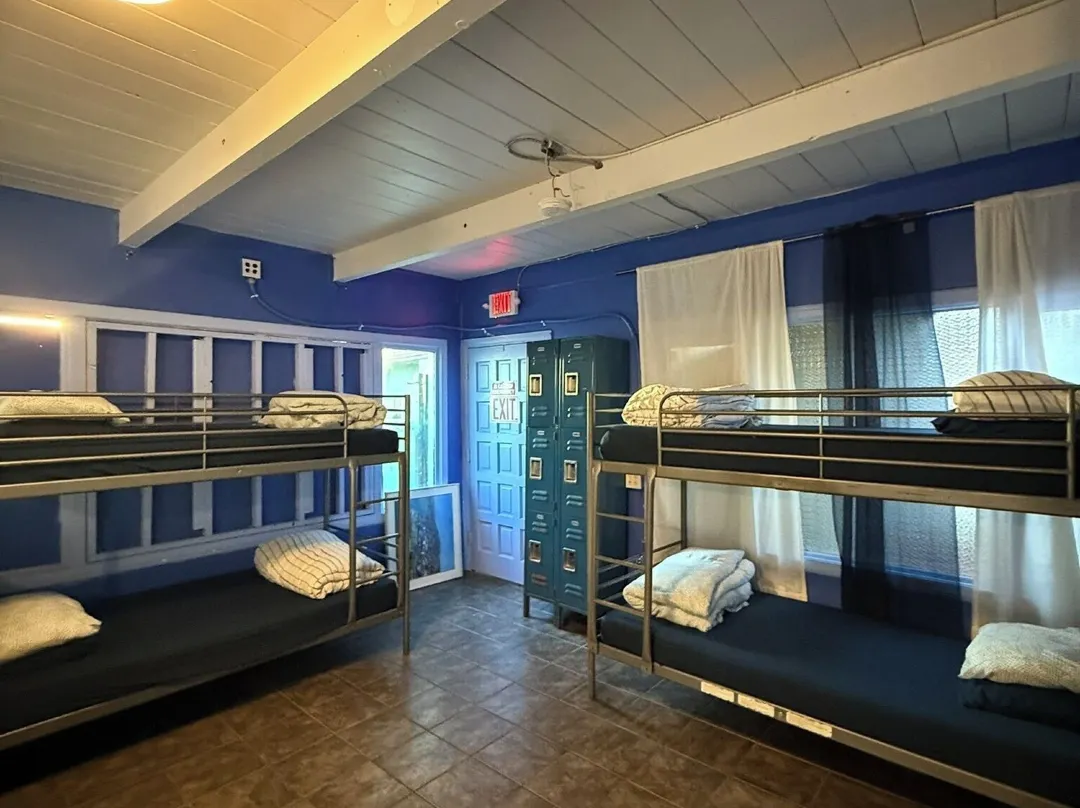 Ith Beach Bungalow Surf Hostel San Diego - San Diego, CA