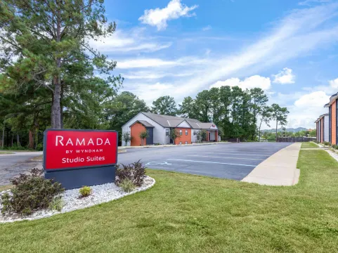 Ramada By Wyndham Studio Suites Dothan - Alabama