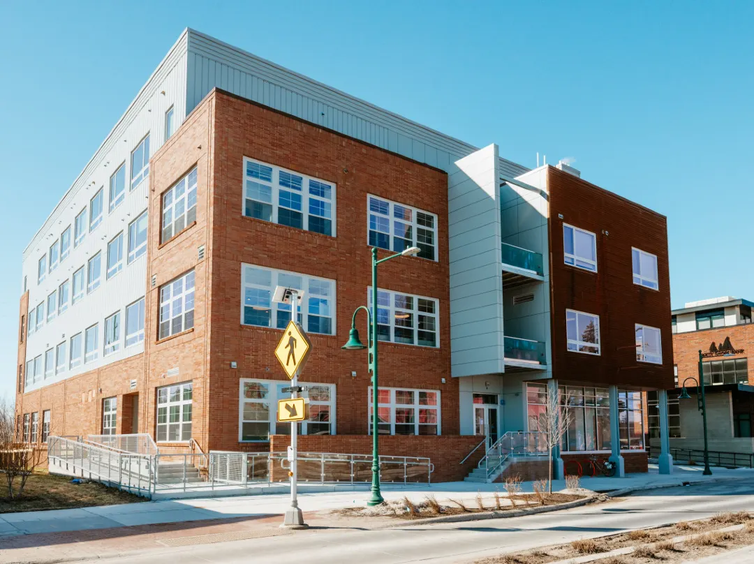 Stunning Views And Onsite Cafe With Wellness Amenities - Charming Haven - Traverse City, MI