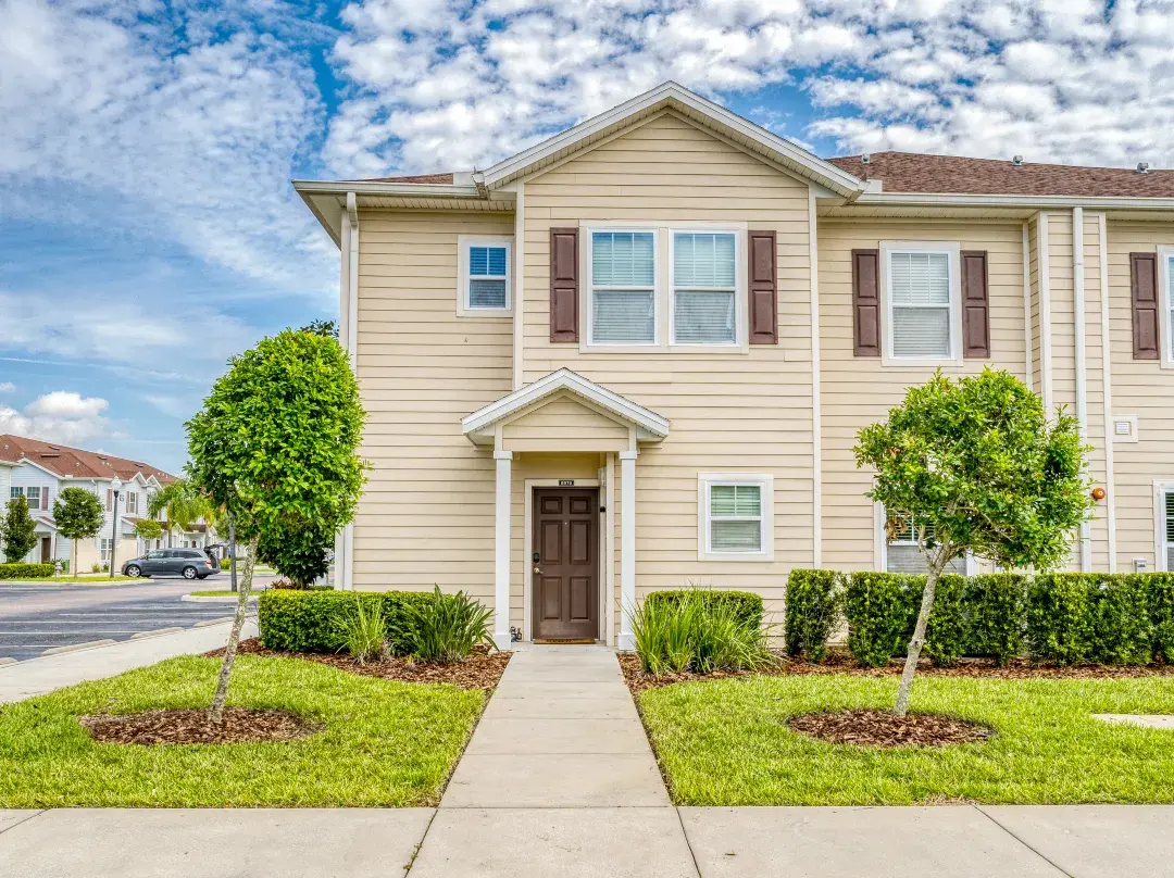 Heated Pool, Clubhouse And Fitness Center - Gorgeous Charming Getaway - Four Corners, FL