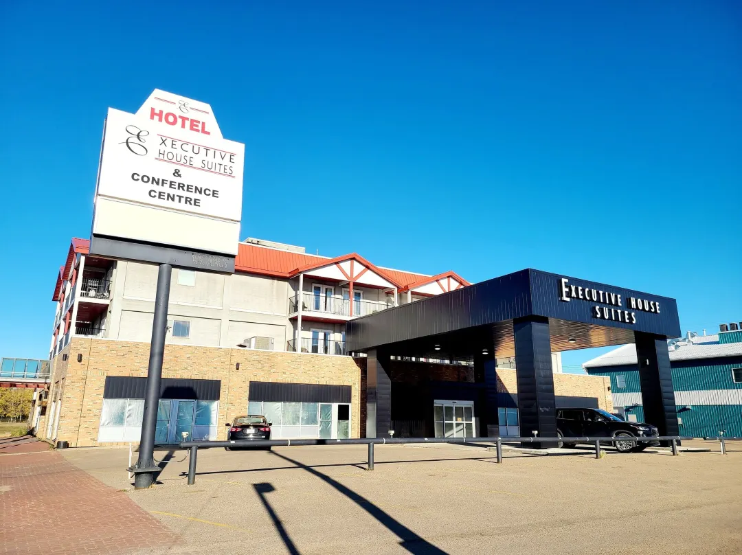 Executive House Suites Hotel & Conference Centre - High Level