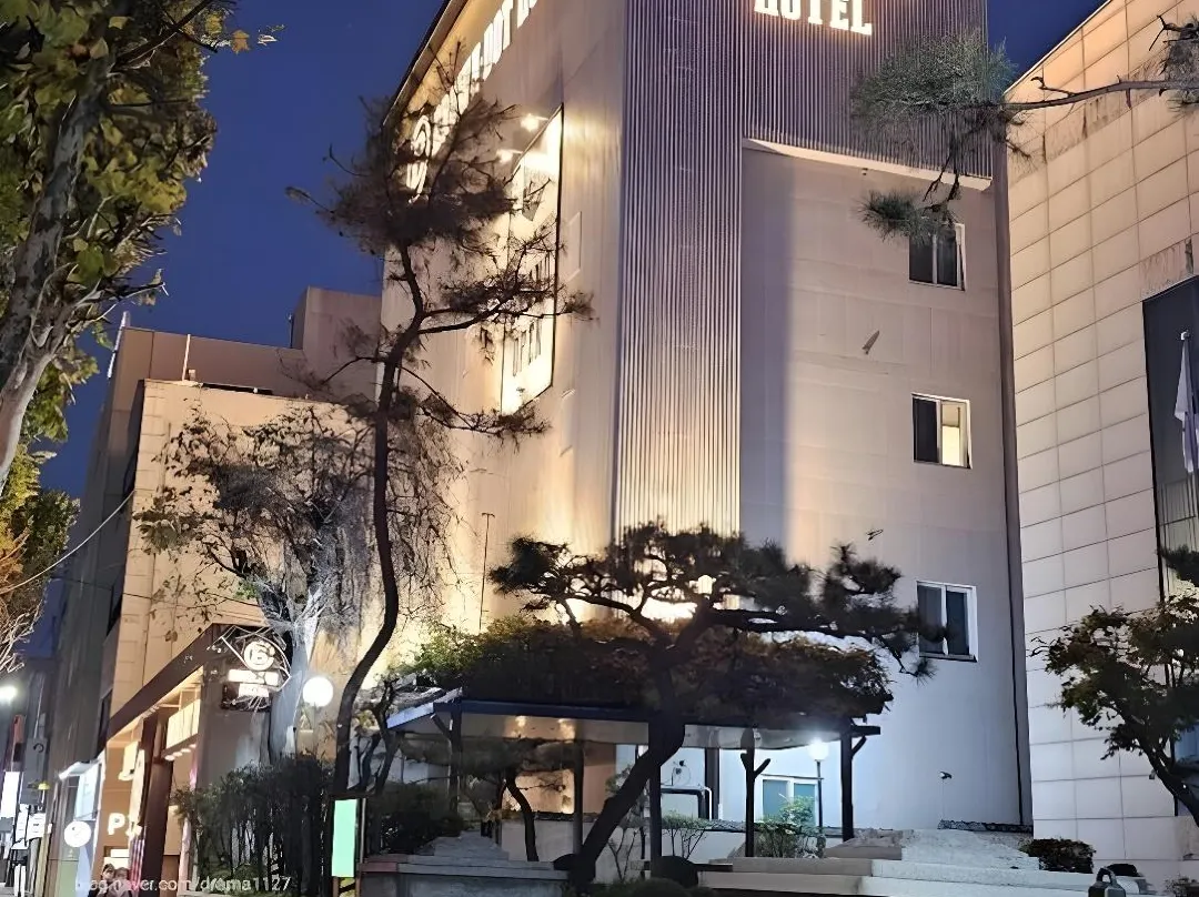 Daegu Daemyeongdong Brown Dot Seongdangmot Branch - Daegu