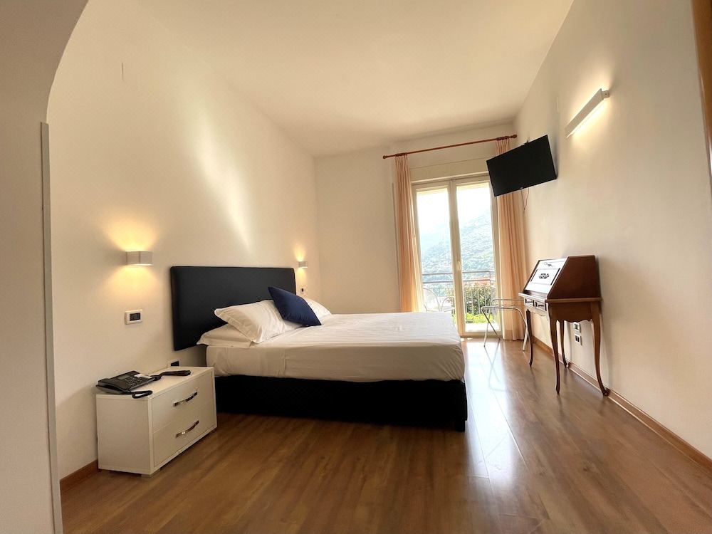 Aequa Hotel - Vico Equense