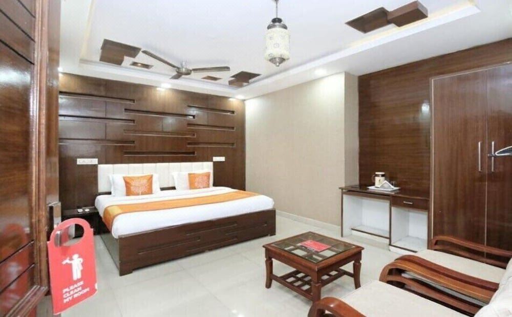 Aa Hotels - Kharar