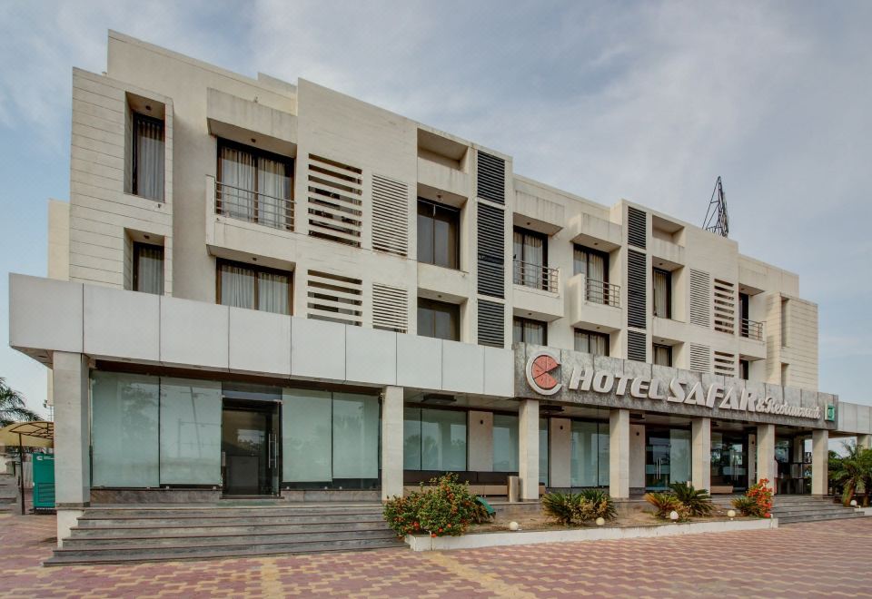 Hotel Safar Palace, Ahmedabad - Updated 2026 Prices, Reviews & Deals ...