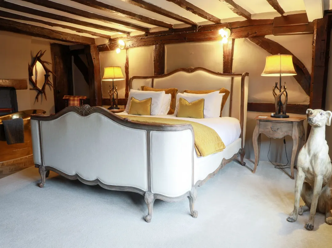 The Kingsbury 7even 8ight - Cotswolds