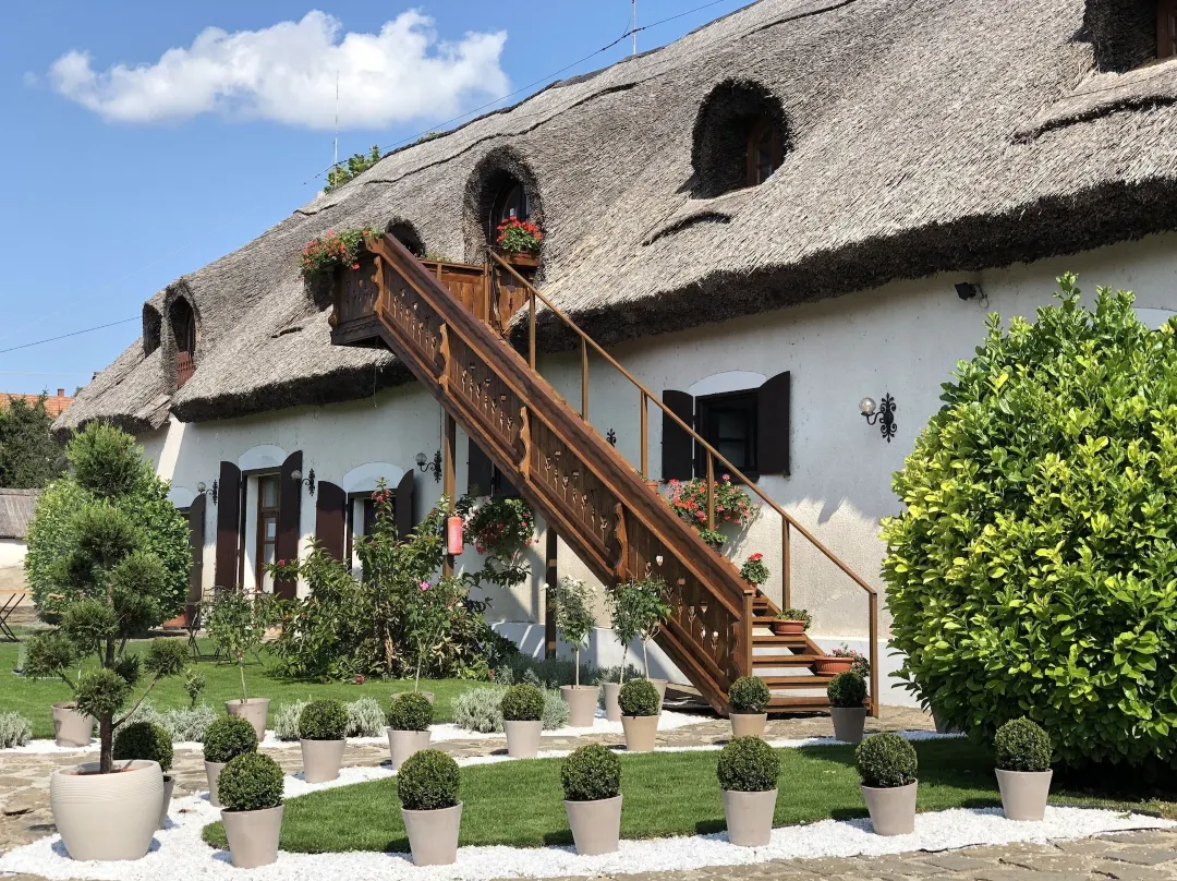 The Houses Of History - Anno 1830 - Lake Balaton