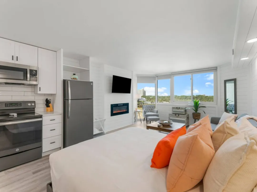 Top Of The Gulf 622 - Beach Front Condo Resort - Florida