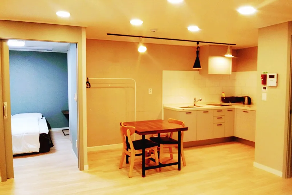 Yangsan Music And Beer Guesthouse - Busan