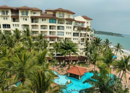 2 Br  Executive Room Beach View Apartemen Marbella Anyer - Anyar