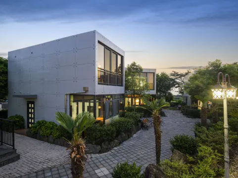 Jeju Aewol Hongsland Pension - Jeju-si