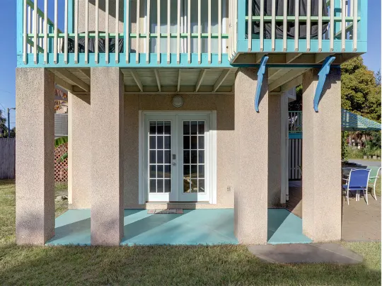 Heated Pool Access And Beach Proximity - Charming Coastal Retreat - Tybee Island, GA