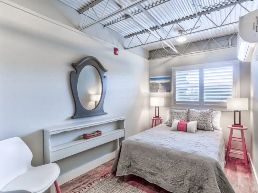 Ocean Jewels 3 - Overlooks Margaritaville - Fort Myers Beach, FL