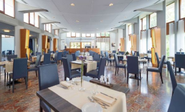 TH Tirrenia - Green Park Resort (Pisa) - 2026 Prices, Reviews & Deals ...