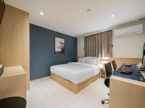 Brown Dot Gunsan Naun Branch - Gunsan