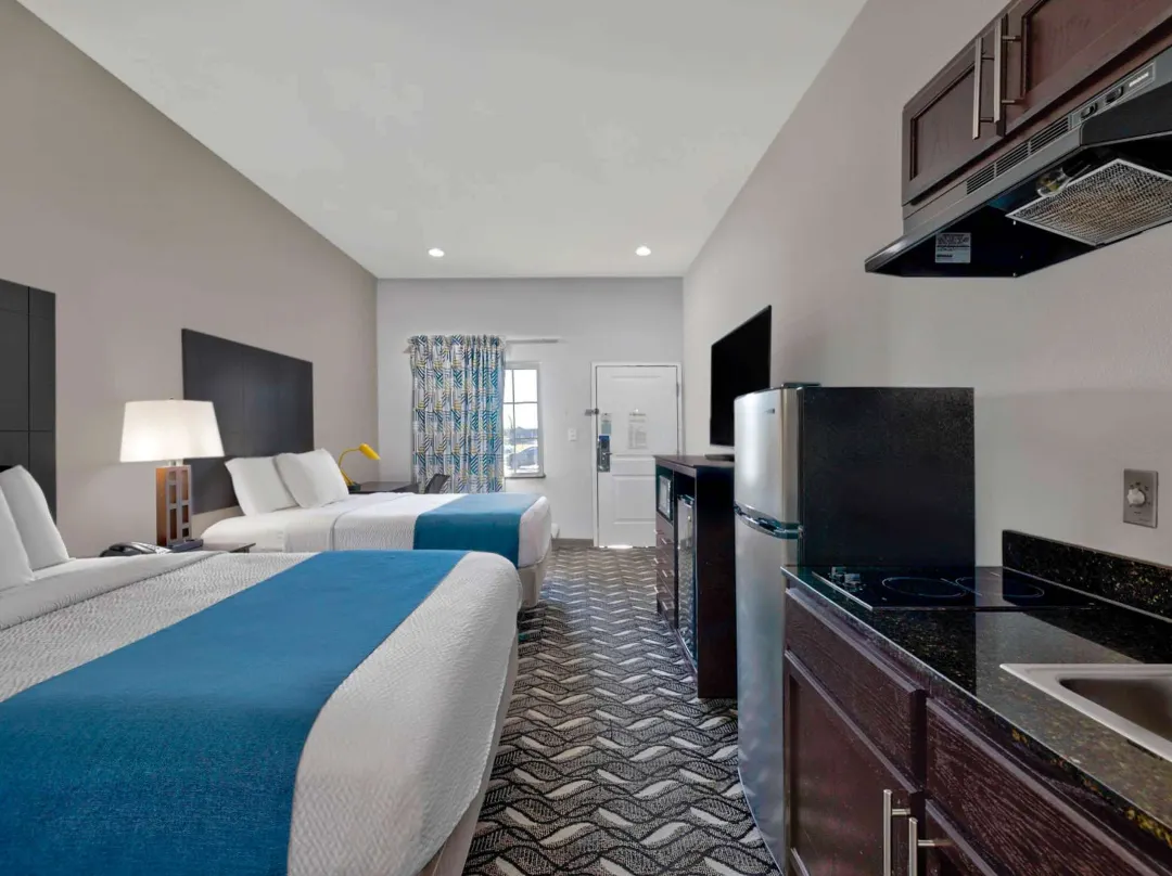 Studio 6 Pleasanton, Tx - Pleasanton, TX