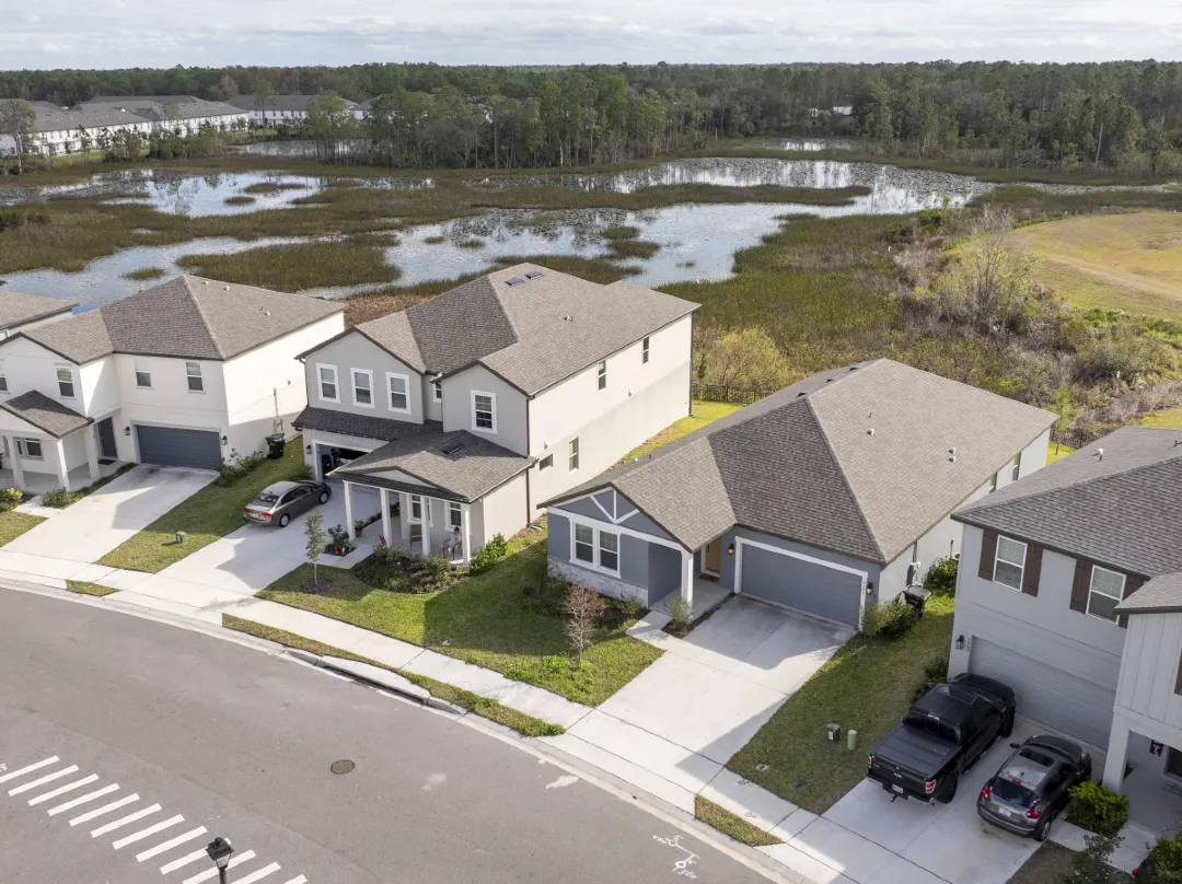 Cozy Retreat - Entertainment Hub With High-speed Wifi - Davenport, FL